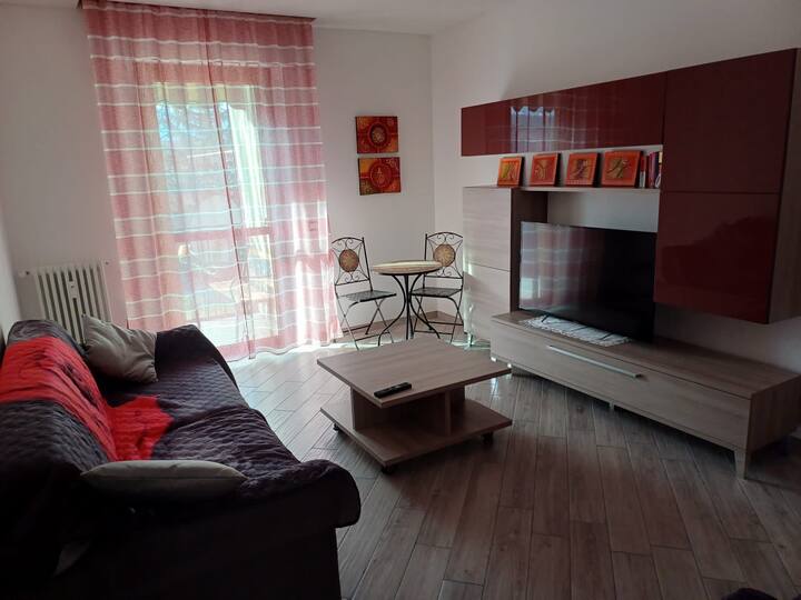 Trilocale Arco D'augsto Con Box - Aosta