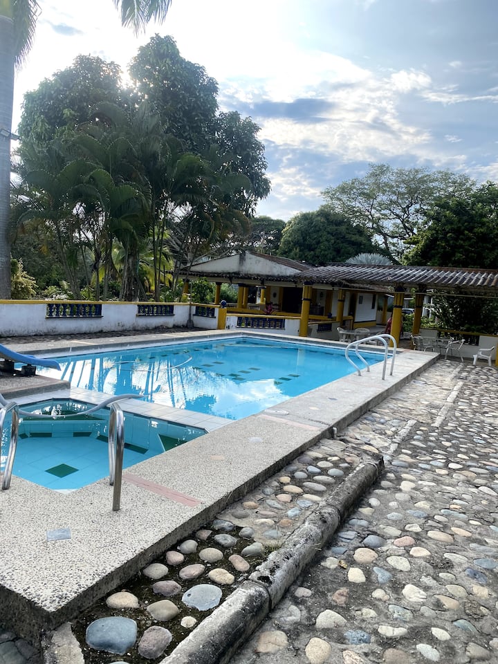 Finca En Rivera-vereda Río Frío - Rivera