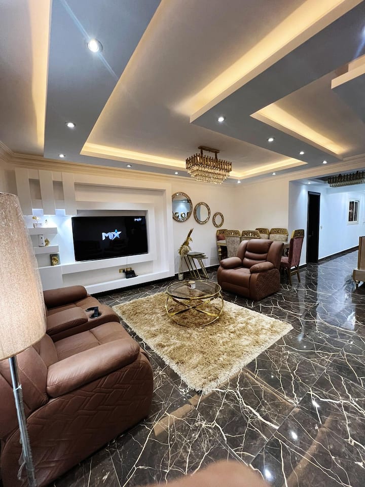 Luxurious Apartment - Cairo
