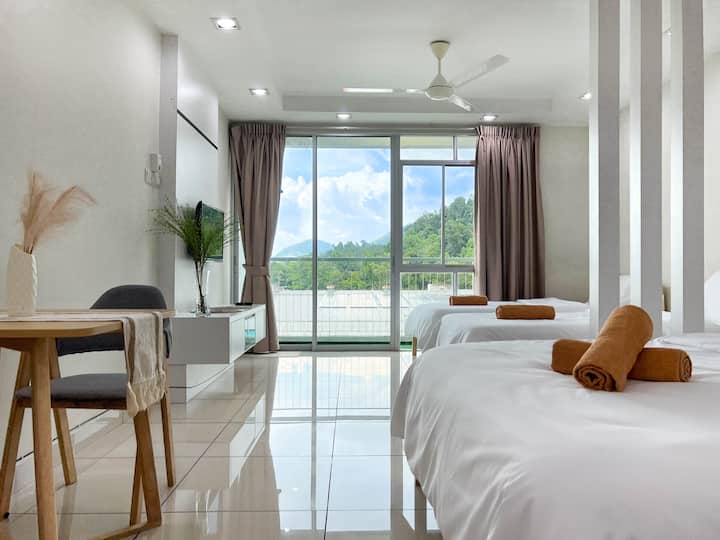 Modern Muji Studio | Swim Pool | Free Netflix Wifi - Taiping