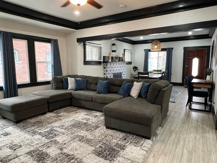 Manhattan Heights Family Home - El Paso, TX