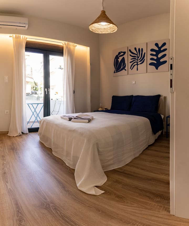 2 Bedroom Apartment In Koukaki - Athens