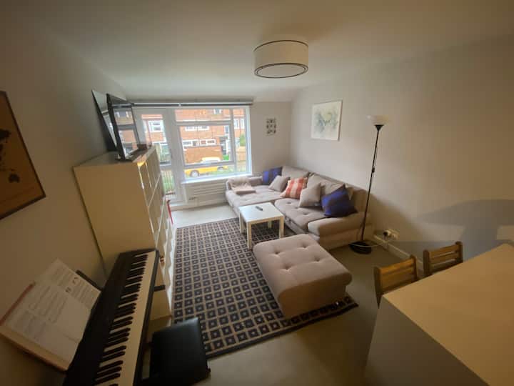 Quiet Place Near St Pancras - Bloomsbury