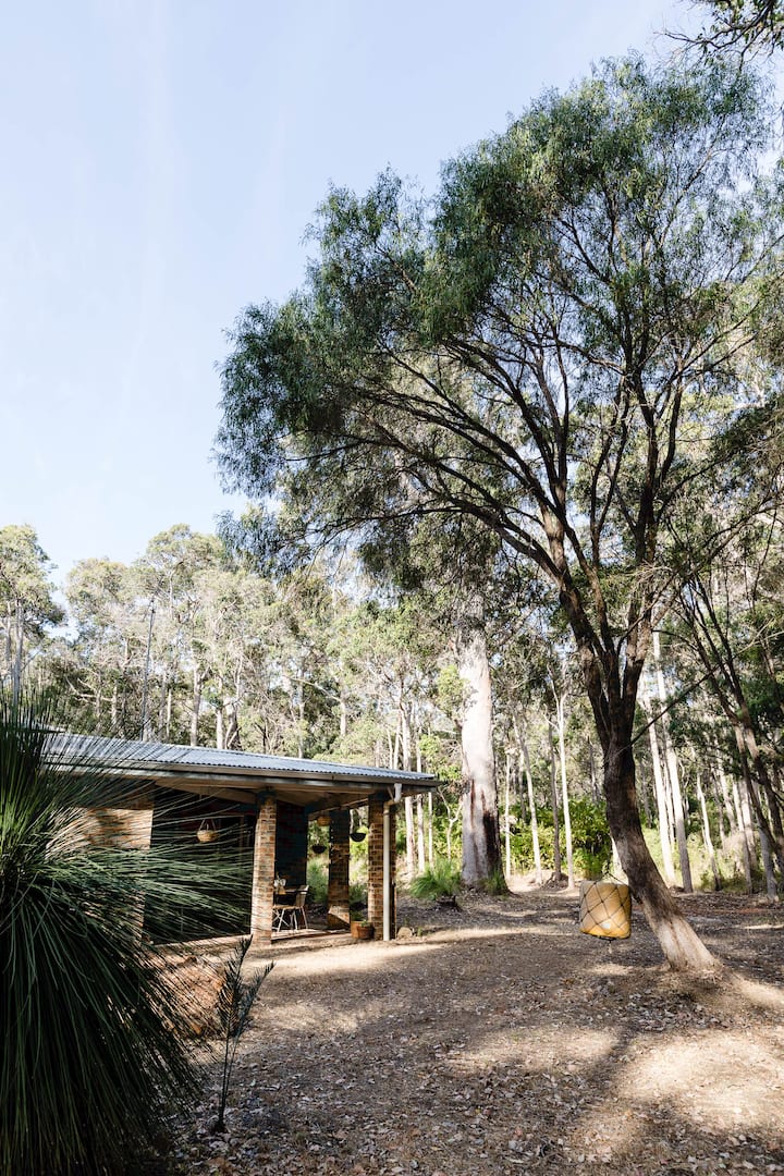 Bushy Sleeps - Cosy Winter Escape - Margaret River