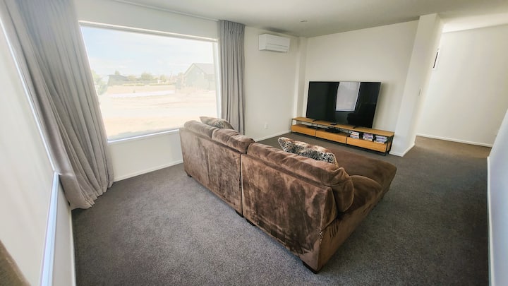 Brand New At The Barracks - 3 Bed Executive Home - Masterton