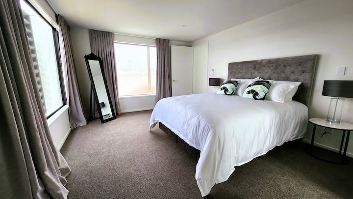Brand New At The Barracks - 3 Bed Executive Home - Masterton