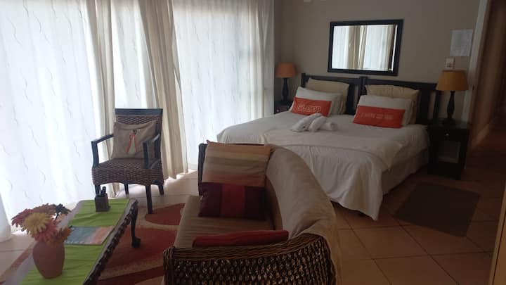 Aloe Inn Is A Home From Home - Port Edward