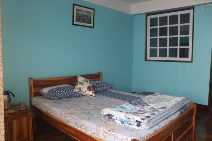A Travelers' Haven - Darjeeling