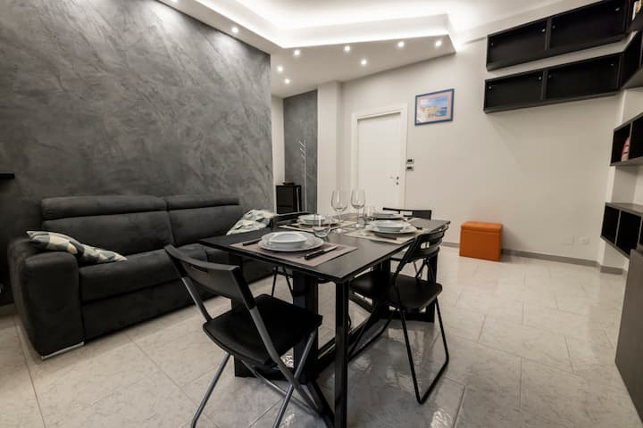 Tra Porta Susa E Piazza Statuto -Cortile Interno- - Turim