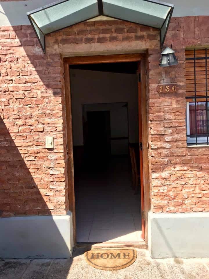 Casa Centro C/cochera Privada
(Alojamiento Entero) - General Roca