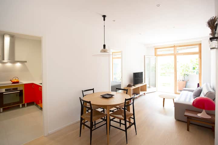 Appartement Bien Conçu, Très Propre Et Confortable - Barcelone