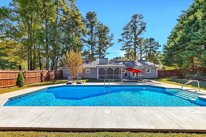 Sparkling Clean Ranch Home With Private Pool! - Acworth
