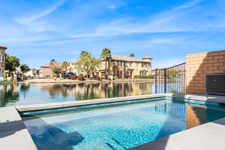 Fall Flash Sale! Lakeside Desert Oasis 4bd /4.5 Ba - Indio, CA
