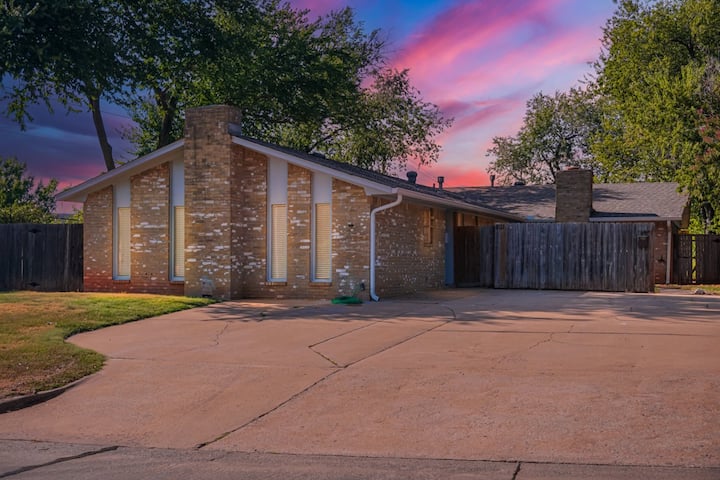 Drake Dreams 801 - Ou Campus Home Away From Home - Norman, OK