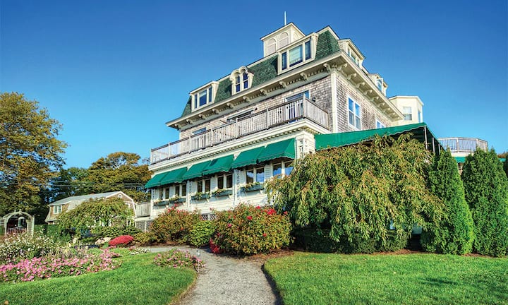 1 Bd Sleeps 4 Newport Voyage Inn - Jamestown, RI