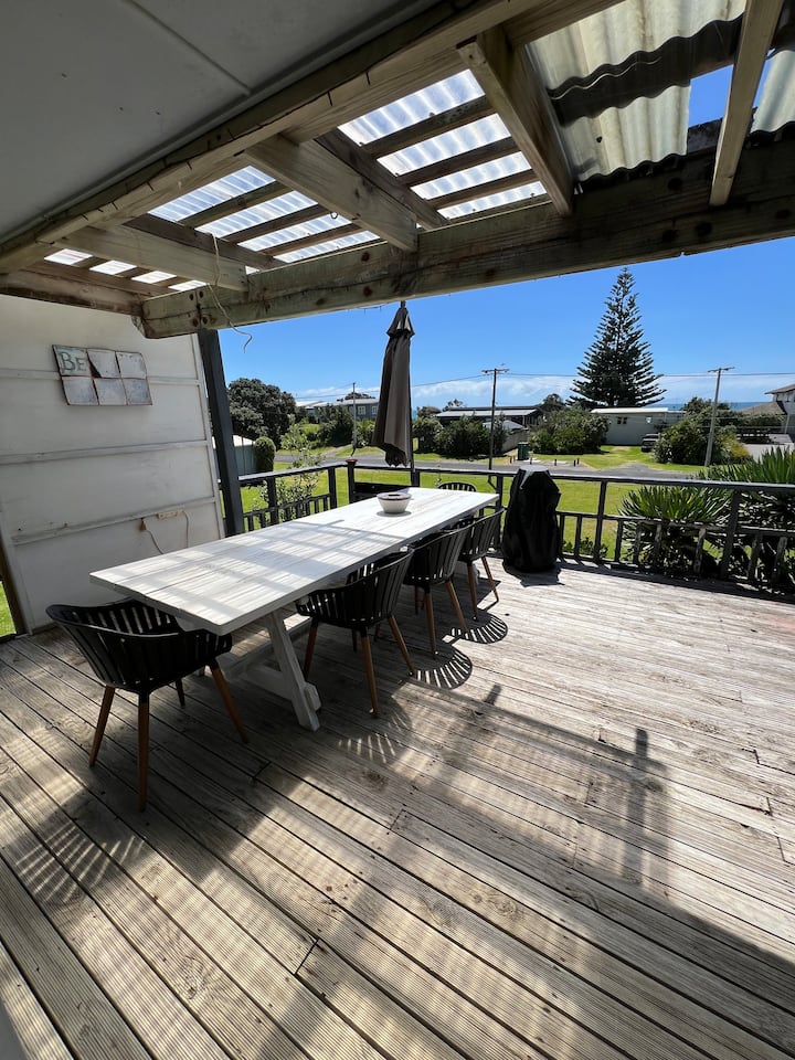 Sandy Feet Retreat - Waihi