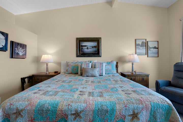 166) The Tides By The Sea - Seaside, OR