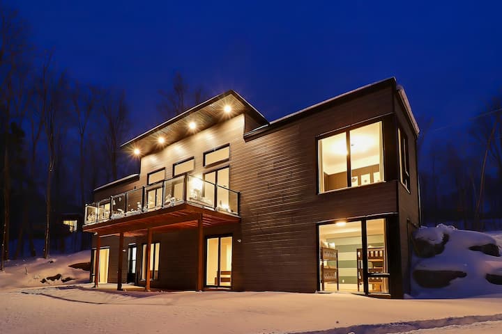 Refuge 5-dix / 5 Bedrooms, 4 Baths, Ev Charger ! - Mont-Tremblant