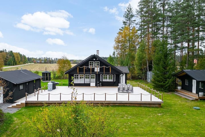 Modernt Dalahus Med Bastu, Nära Västerdalälven - Vansbro