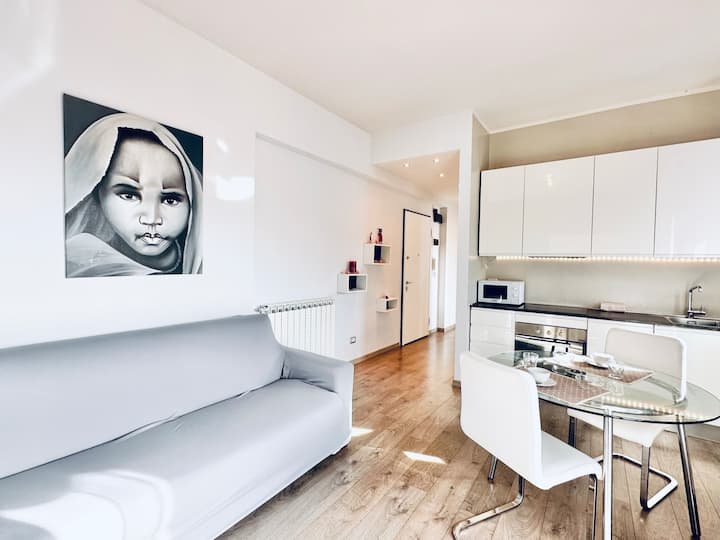 Hostdomus - Blanca Suite - Noli