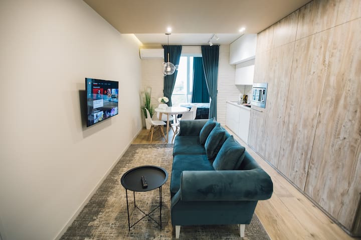 Atlant Luxury Status 1 Apart On Golovna - Chernivtsi