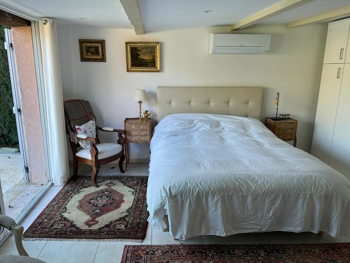 Studio Entierement Equipe - Agay