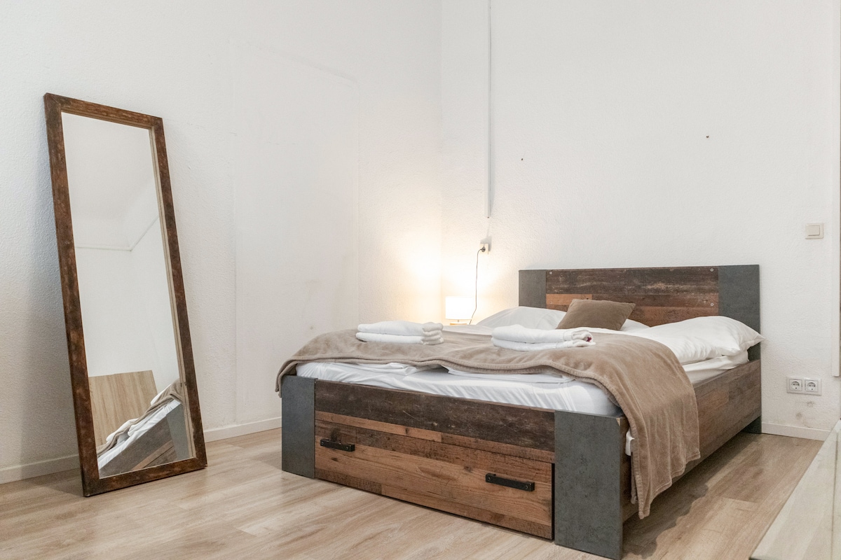 Shiny & Comfy 1BR Apt - Discount for Long Stays - Apartments for Rent ...