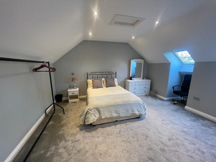 Luxury Double Bedroom - Ilkley