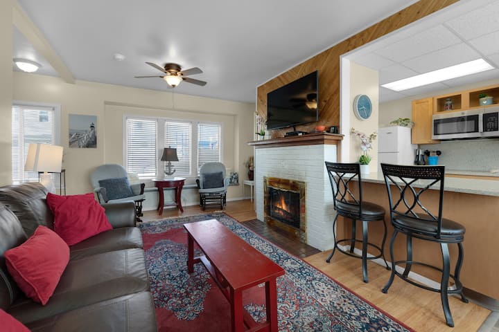 169) The Tides By The Sea - Cannon Beach