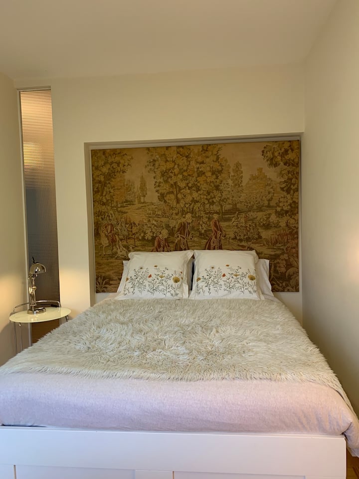 ÓPtima Localização,wc Privado, Bairro Trendy - Oporto