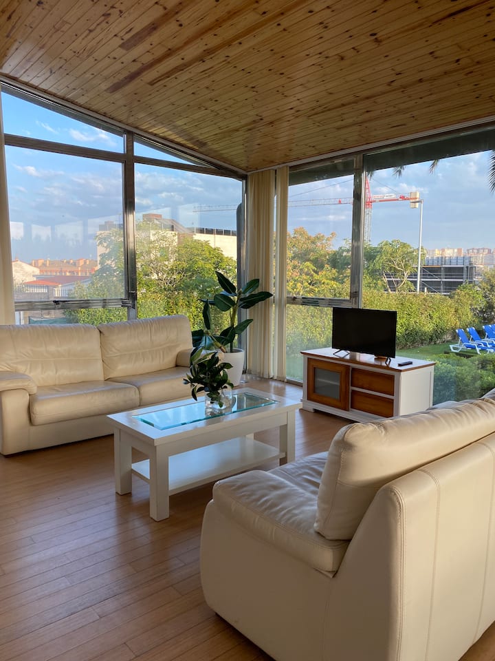 Chalet Con Piscina Privada - Santander