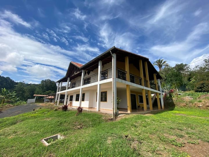 Hermosa Finca Con Vista Montañas - Curití