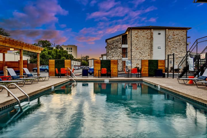 Polished 1br Haven |Pool| 10 Min To Downtown Aus| - North Loop - Austin