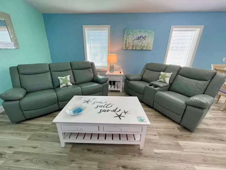 Beachside Bungalow – Steps From The Beach - Cocoa Beach, FL
