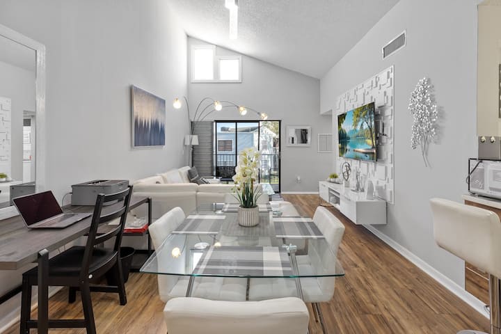 Disney And Airport 15 Minutes From Luxury Condo - Orlando
