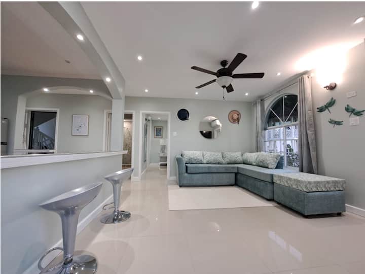 Aquavista Apt@skycastles, Columbus Heights - Jamaica