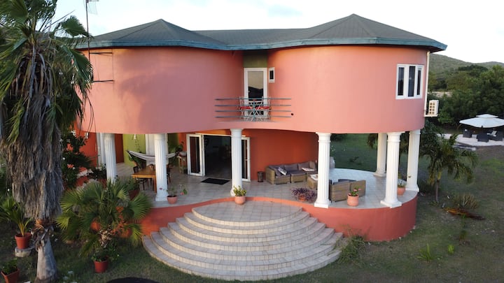 4br Villa • Outdoor Living Near Beaches & Nature - Curaçao