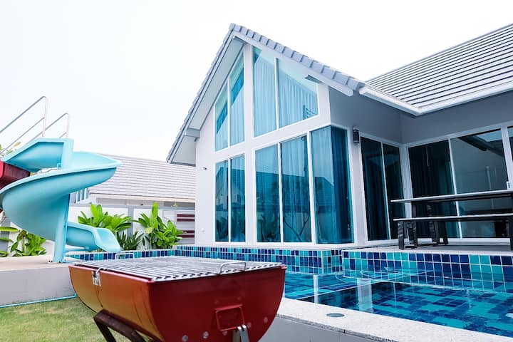 Modern Pool Villa, 4 Bedrooms - Khao Yai