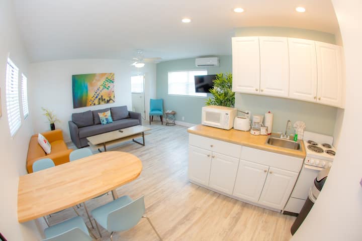 1 Bedroom Pool Side Suite - St. Pete Beach, FL