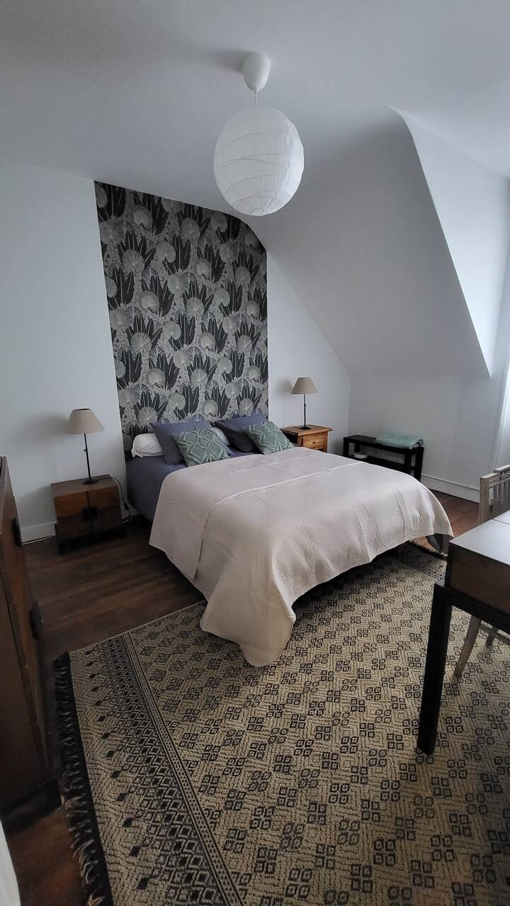 Maison Centre Ville Avec Garage - Beaugency