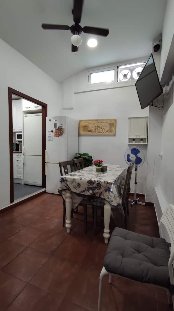2b. Habitación Para Dos Personas Cerca Al Camp Nou - Viladecans