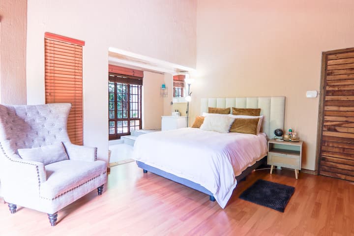 Private Room @ Brooklyn Pta - Pretoria