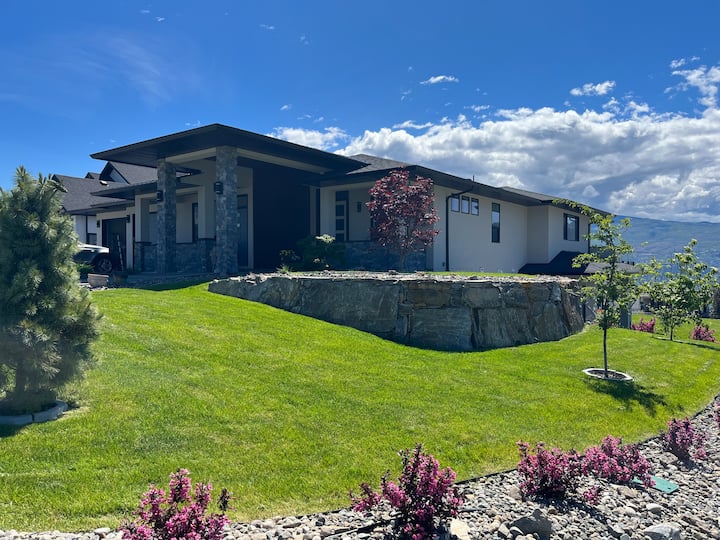 Suka Vines - Kelowna
