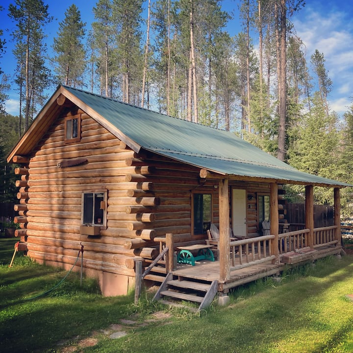 Black Bear Cabin - Montana