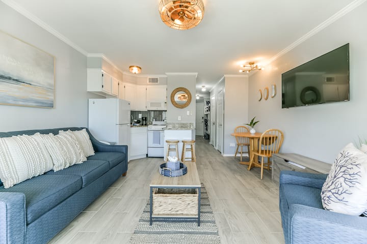 La Caseata - Beachfront Condo - Galveston, TX