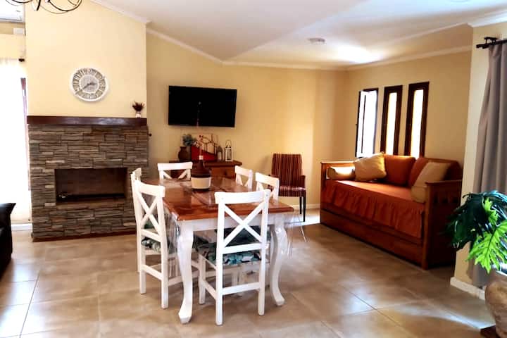 Confortable Casa Para Familia H/ 7 Personas - Villa Carlos Paz
