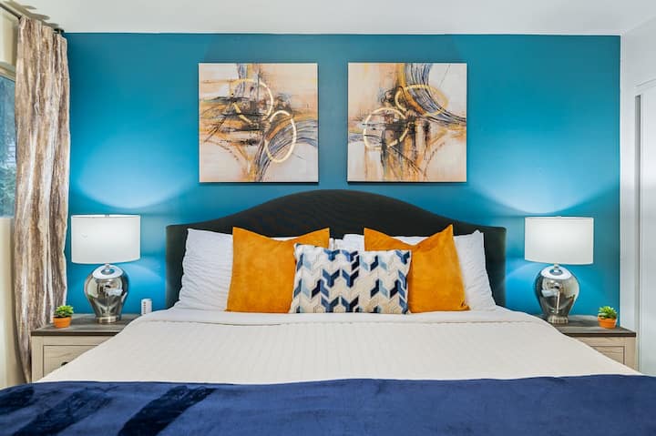Free Parking! Modern Home, Fast Wi-fi, Dt Bellevue - Bellevue, WA