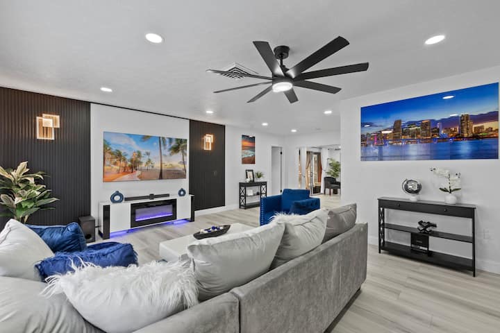 Luxury & Comfort 4 Your Family Escape! Heated Pool - Fort Myers, FL