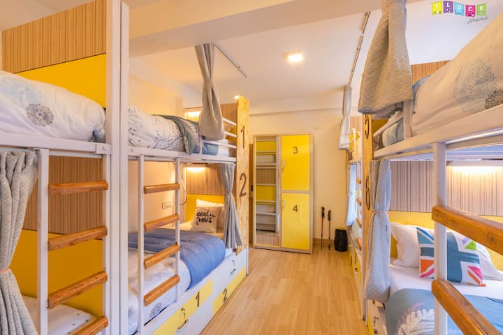 Flock Kathmandu (8 Beds Mix Dorm) - Kathmandu