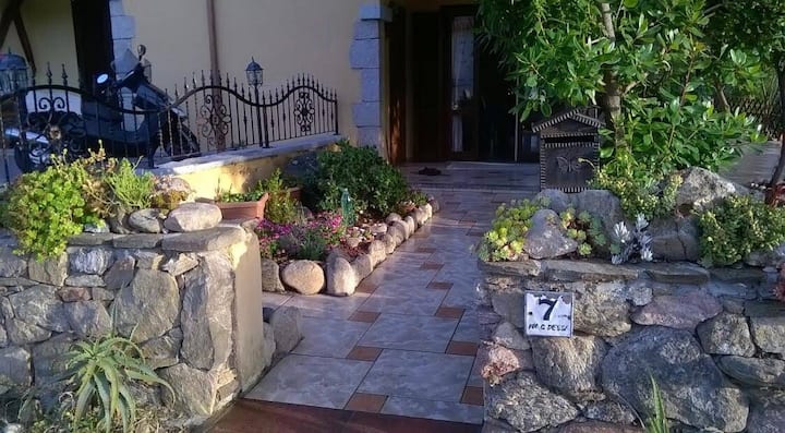 Casa Dora: Elegante Trilocale Ad Agrustos - San Teodoro